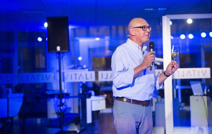 Dental chairs and units entirely made in Italy